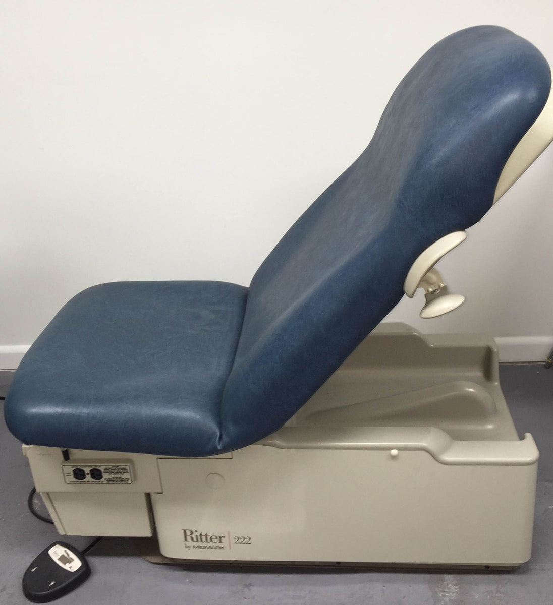 Preowned Midmark Ritter 222 – Saumell Medical Supplies